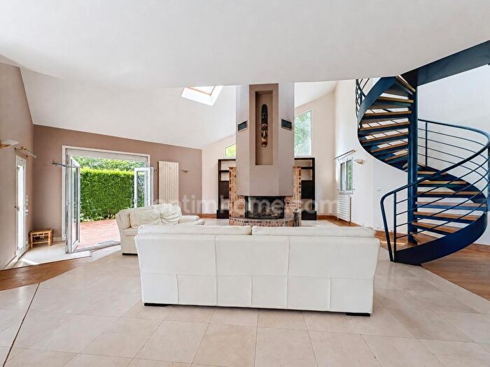 Maison 7 pièces à Bessancourt, à vendre