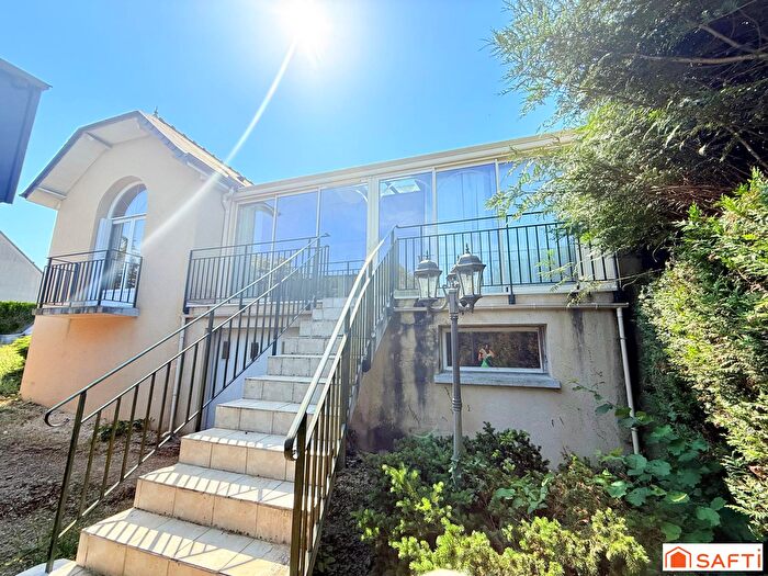 Neuillé-Pont-Pierre - Maison 7 pièces à vendre