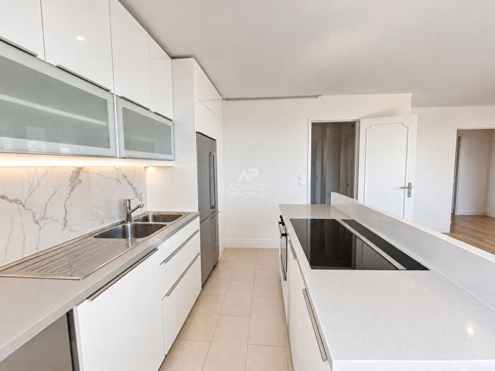 Appartement 4 pièces à vendre à Saint-Germain-en-Laye, Hennemont