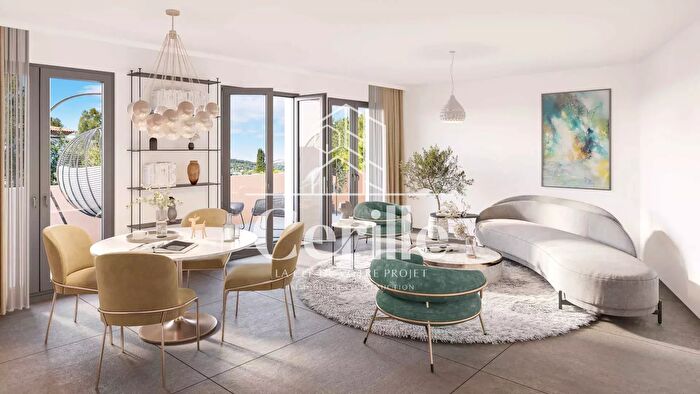 Appartement 4 pièces à vendre à Cavalaire-sur-Mer, Centre-ville