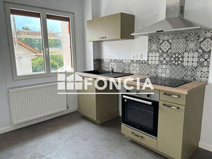Appartement 3 pièces à Centre Ville, Saint-Jean-de-Maurienne, à louer