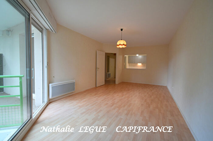 Appartement à vendre - Challans, Centre-ville - 3 pièces - 1 chambre
