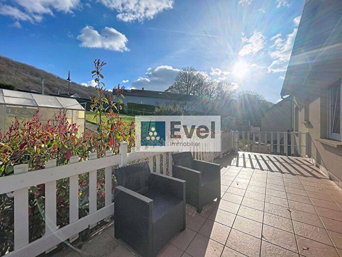 Maison à louer - Longeville-lès-Saint-Avold - 4 pièces - 3 chambres