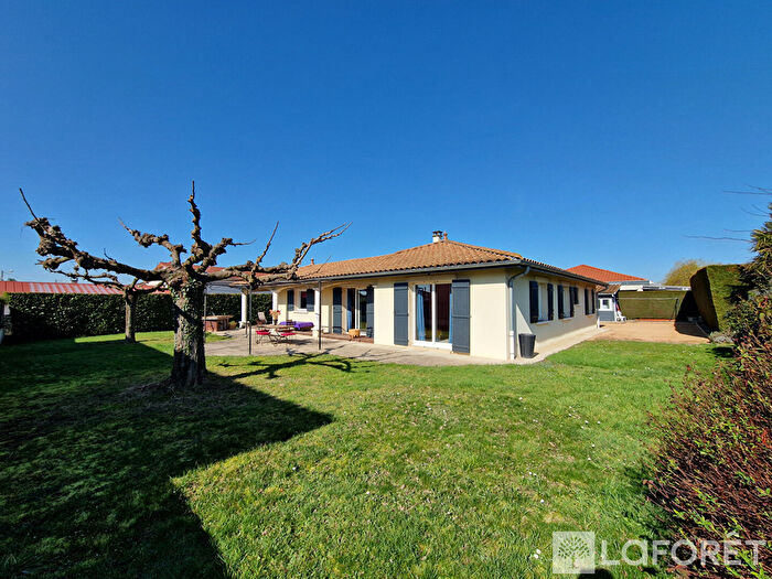 Maison à vendre - Quincieux - 4 pièces - 3 chambres