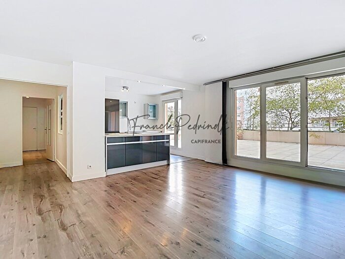 Villeurbanne, Tonkin Sud : Appartement 3 pièces à vendre