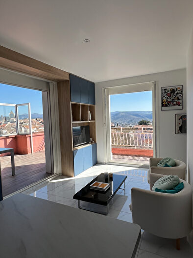 Appartement à louer - Aubenas, Centre-ville - 3 pièces - 2 chambres