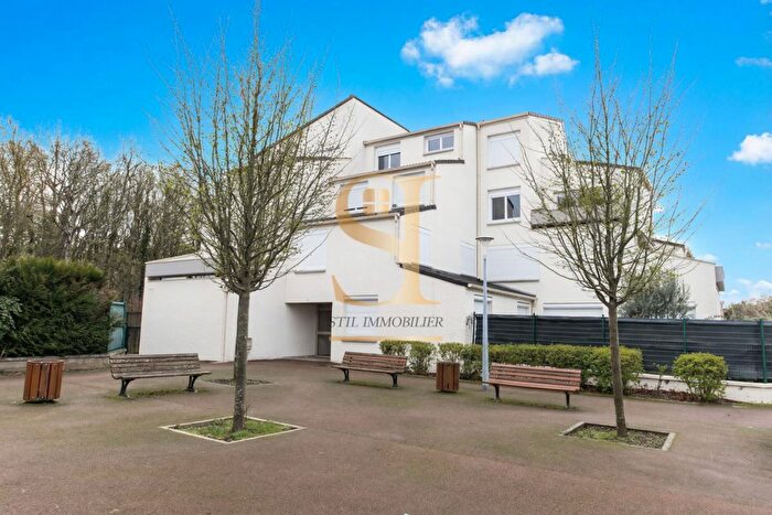 Appartement à vendre - Combs-la-Ville, Bois lEvèque - 3 pièces - 2 chambres