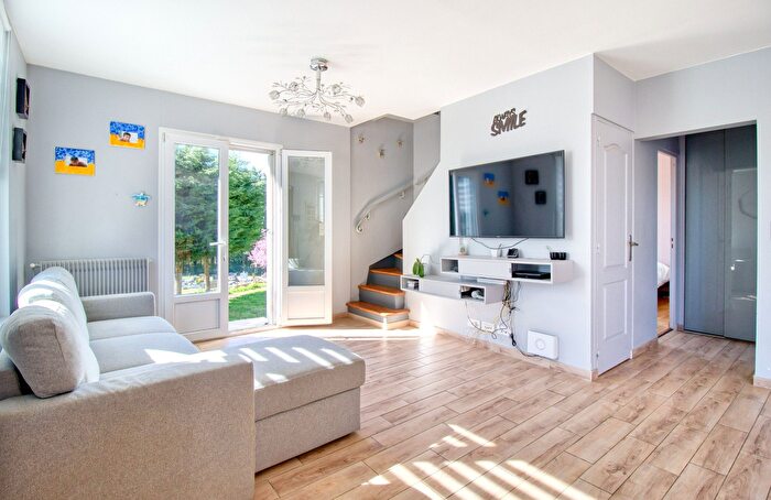 Maison à vendre - Feucherolles - 5 pièces - 3 chambres