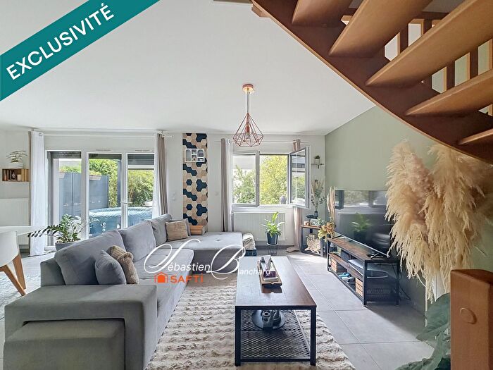 Maison 5 pièces à vendre - Clarafond-Arcine
