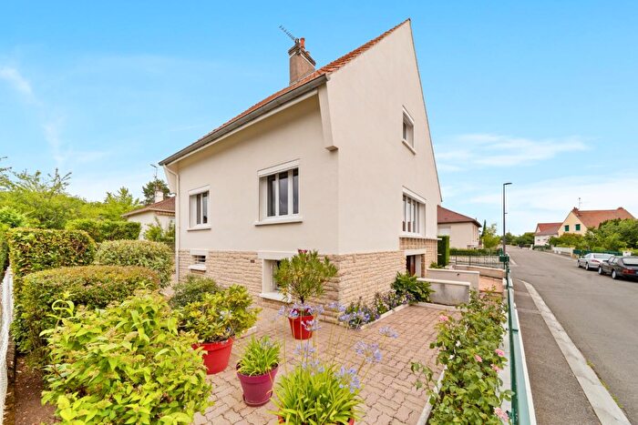 Maison à vendre - Fontaine-lès-Dijon - 4 pièces - 3 chambres