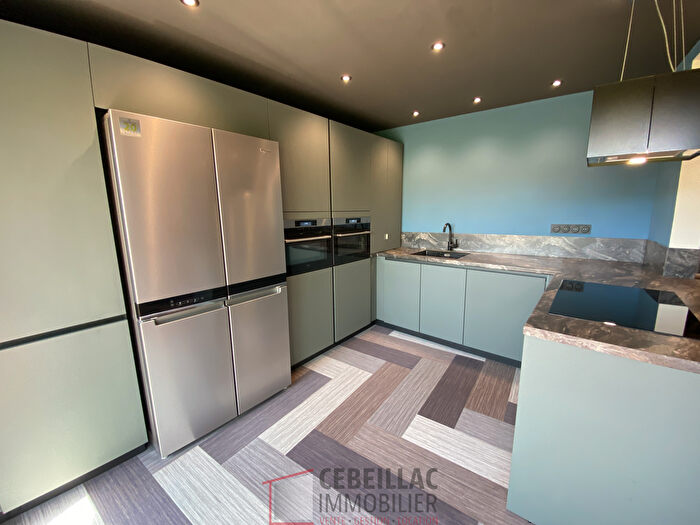 Appartement à vendre - Chamalières, Centre-ville, Carrefour de lEurope - 5 pièces - 3 chambres