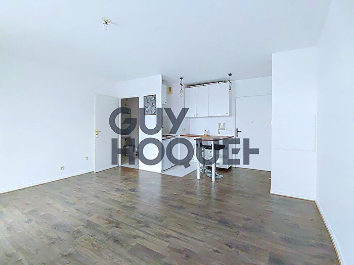 Appartement à vendre - Vitry-sur-Seine, Stalingrad - 1 pièce