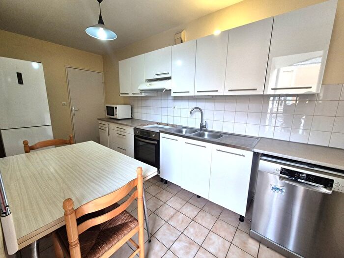 Appartement à vendre - Auneau - 3 pièces - 2 chambres
