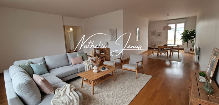 Appartement 5 pièces à Corbeil-Essonnes, Centre-ville, à vendre
