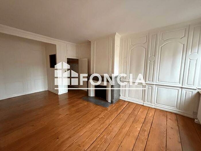 Centre, Chapelle des Buis, Besançon : Appartement 3 pièces à louer