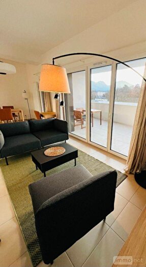 Appartement à louer - Chambéry - 2 pièces - 1 chambre