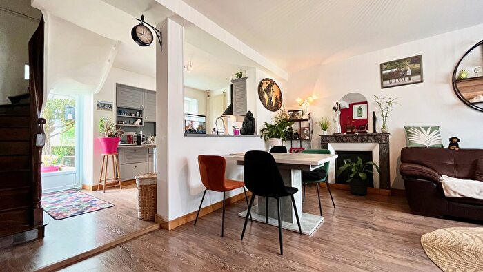 Maison à vendre - Bonnétable - 5 pièces - 4 chambres