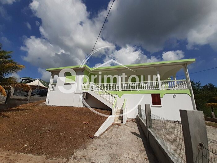 Maison à louer - Les Abymes - 4 pièces - 3 chambres