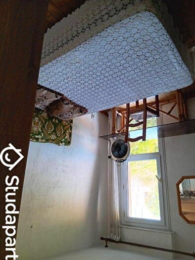 Appartement à louer - Les Bastides, Antibes - 1 pièce - 1 chambre