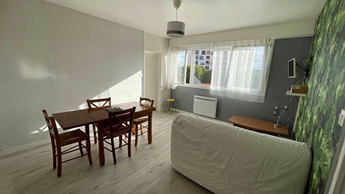 Appartement à louer - Pentagone, La Roche-sur-Yon - 2 pièces - 1 chambre