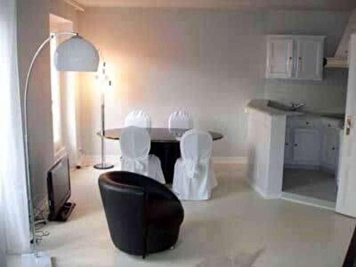 Appartement à louer - Salpêtrière-Austerlitz, Paris ème arrondissement - 3 pièces - 2 chambres