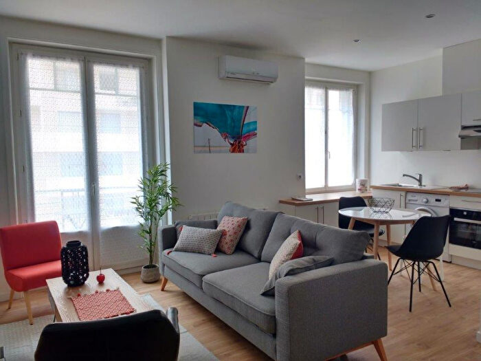 Appartement à louer - Lyon e , Les Brotteaux - 2 pièces - 1 chambre