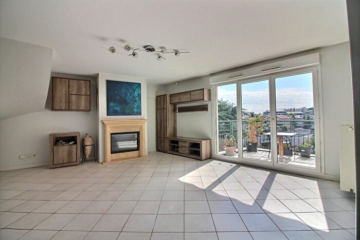 Appartement à vendre - Lyon e , Sans Souci, Dauphiné - 5 pièces - 4 chambres