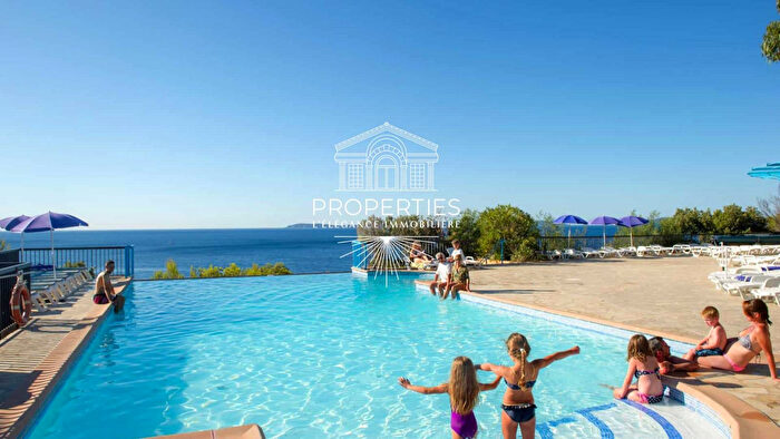 Appartement à vendre - Le Lavandou, Cavalière, Layet, Pramousquier - 2 pièces - 1 chambre