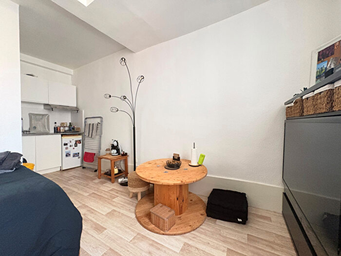 Appartement à louer - Clermont-Ferrand, Jaude, Fontgiève Saint-Alyre - 1 pièce