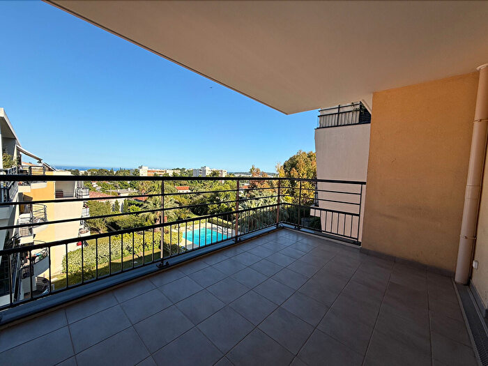 Appartement 3 pièces à vendre à Antibes, Rastines, Super Antibes, Laval, La Fontonne