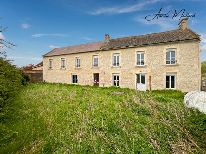 Maison 6 pièces à Saint-Aignan-de-Cramesnil, à vendre