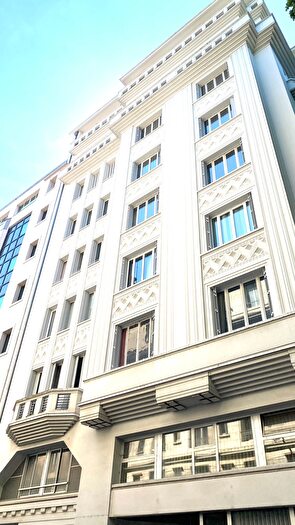 Appartement à vendre - Lyon e  - 6 pièces - 4 chambres