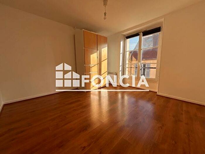 Appartement à louer - Saint Louis, Saint-Germain-en-Laye - 4 pièces - 3 chambres