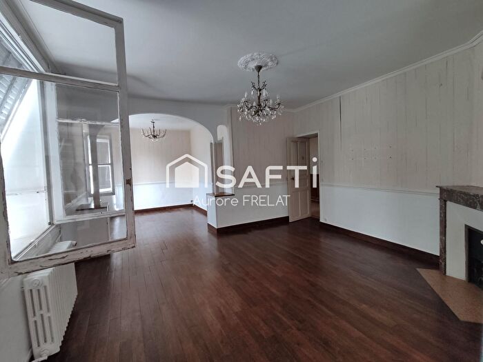 Maison à vendre - Truyes - 6 pièces - 4 chambres