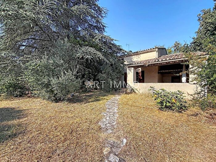 Maison 6 pièces à Robion, à vendre