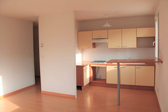 Appartement à louer - Guilherand-Granges - 2 pièces - 1 chambre