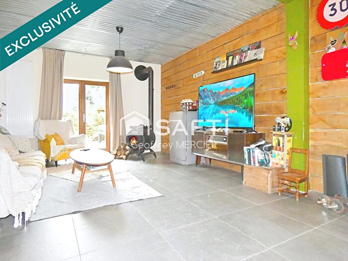 Maison à vendre - Bettainvillers - 6 pièces - 4 chambres