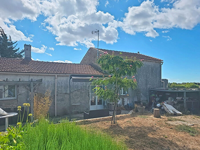 Les Magnils-Reigniers - Maison 3 pièces à vendre