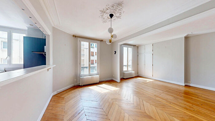 Appartement 3 pièces à Vanves, Centre Saint-Rémy, à vendre