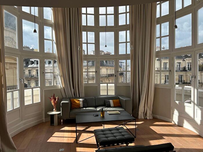Appartement à louer - Porte Dauphine, Paris ème arrondissement - 3 pièces - 1 chambre