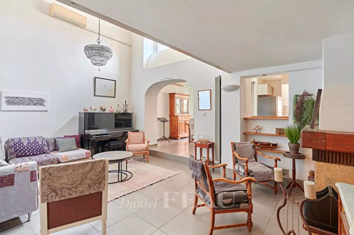 Maison à vendre - Marseille e , Baille - 6 pièces - 4 chambres