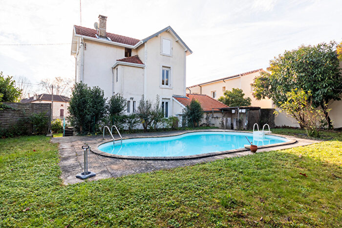 Maison à vendre - Agen, Rocher de Saint-Esprit, Hôpital - 7 pièces - 6 chambres