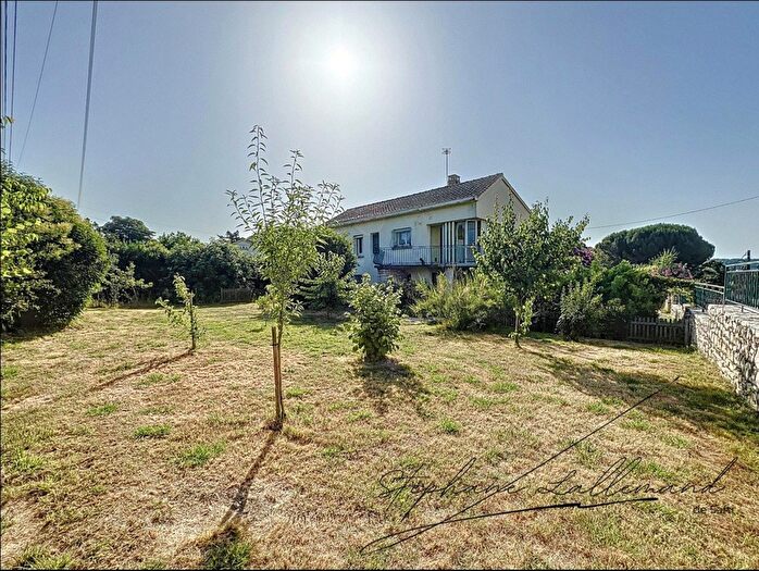 Maison à vendre - Saint-Privat-des-Vieux - 4 pièces - 3 chambres