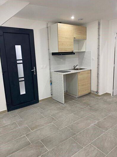 Plateau-Frais Rosset, Villeneuve-le-Roi - Appartement 1 pièce à louer