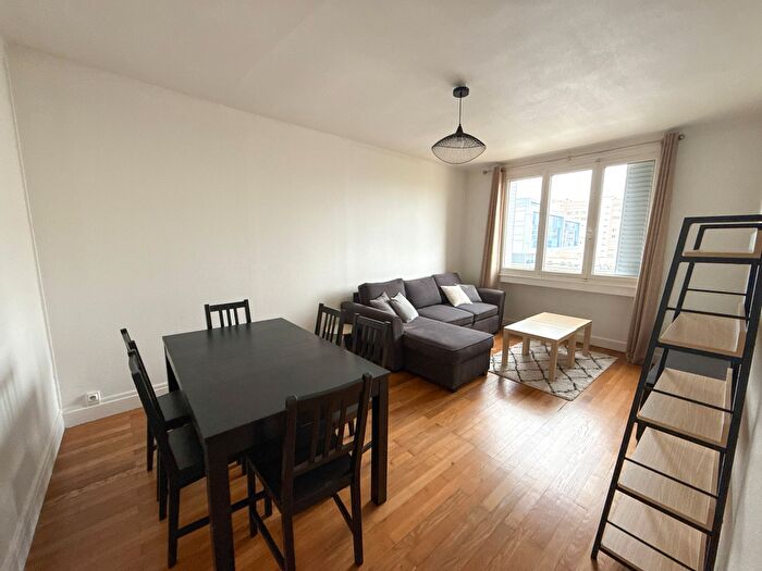 Appartement 3 pièces à Lyon 8ème, Bachut, Transvaal, à louer
