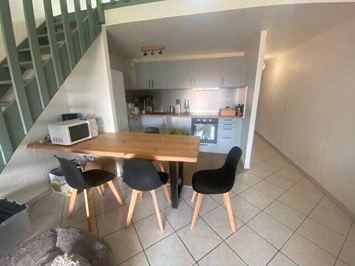 Appartement à louer - Centre Ville, Le Beausset - 2 pièces - 1 chambre