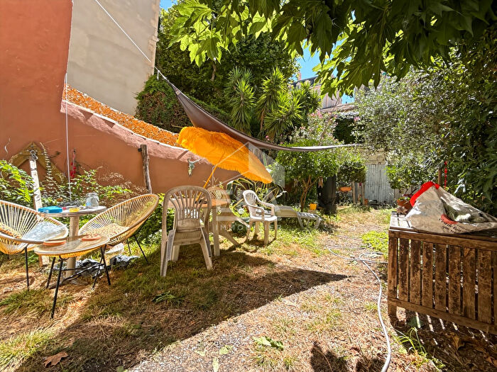 Marseille 1er, Saint-Charles : Appartement 2 pièces à vendre