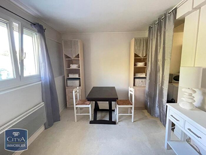 Appartement à louer - Saumur, Nantilly - 1 pièce