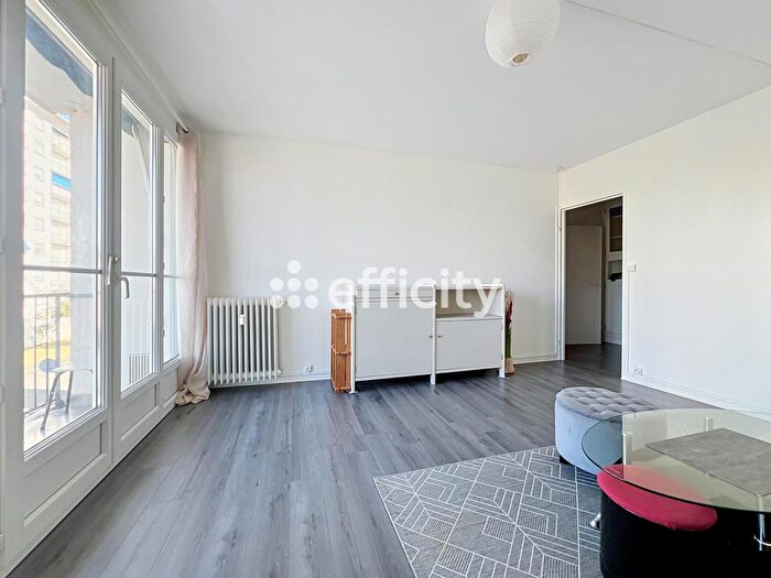 Appartement 4 pièces à vendre - Tours, Montjoyeux