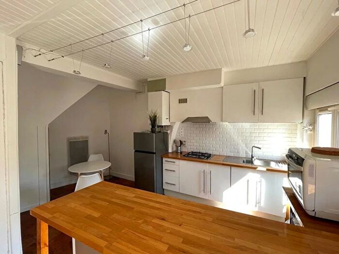 Toulouse, Saint-Georges : Appartement 2 pièces à louer